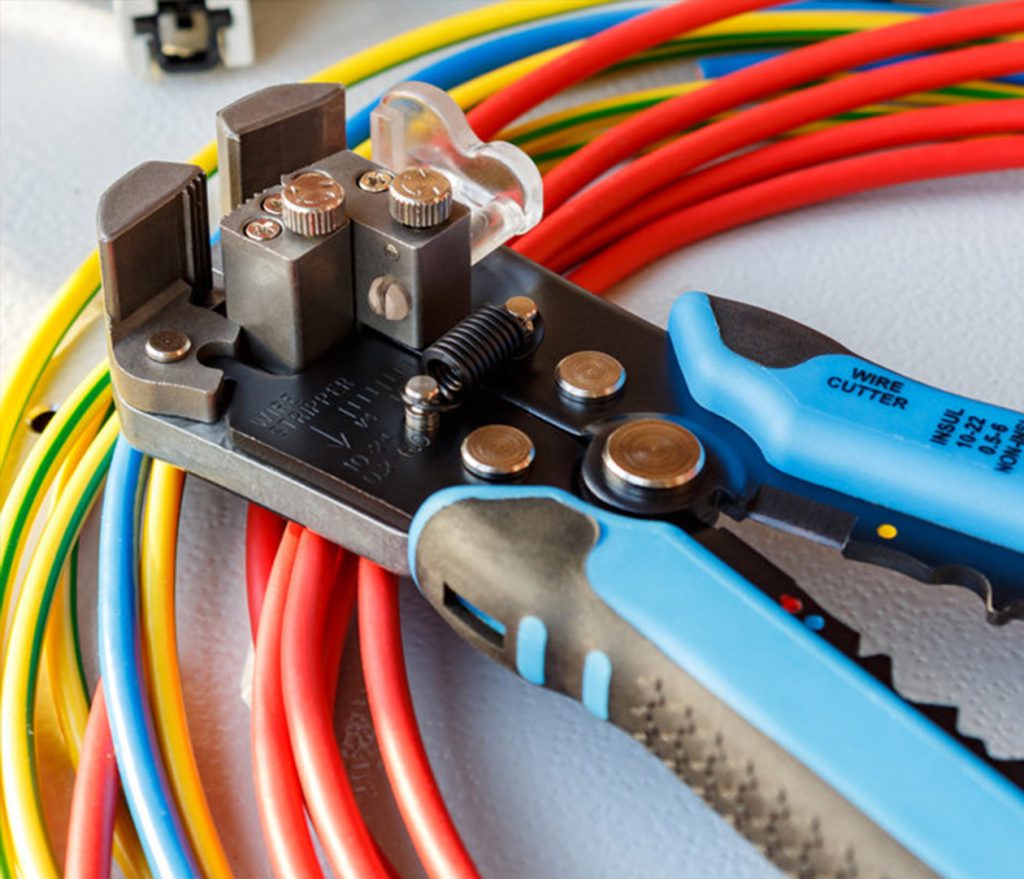 Connectivity and Cabling | SMS Datacenter